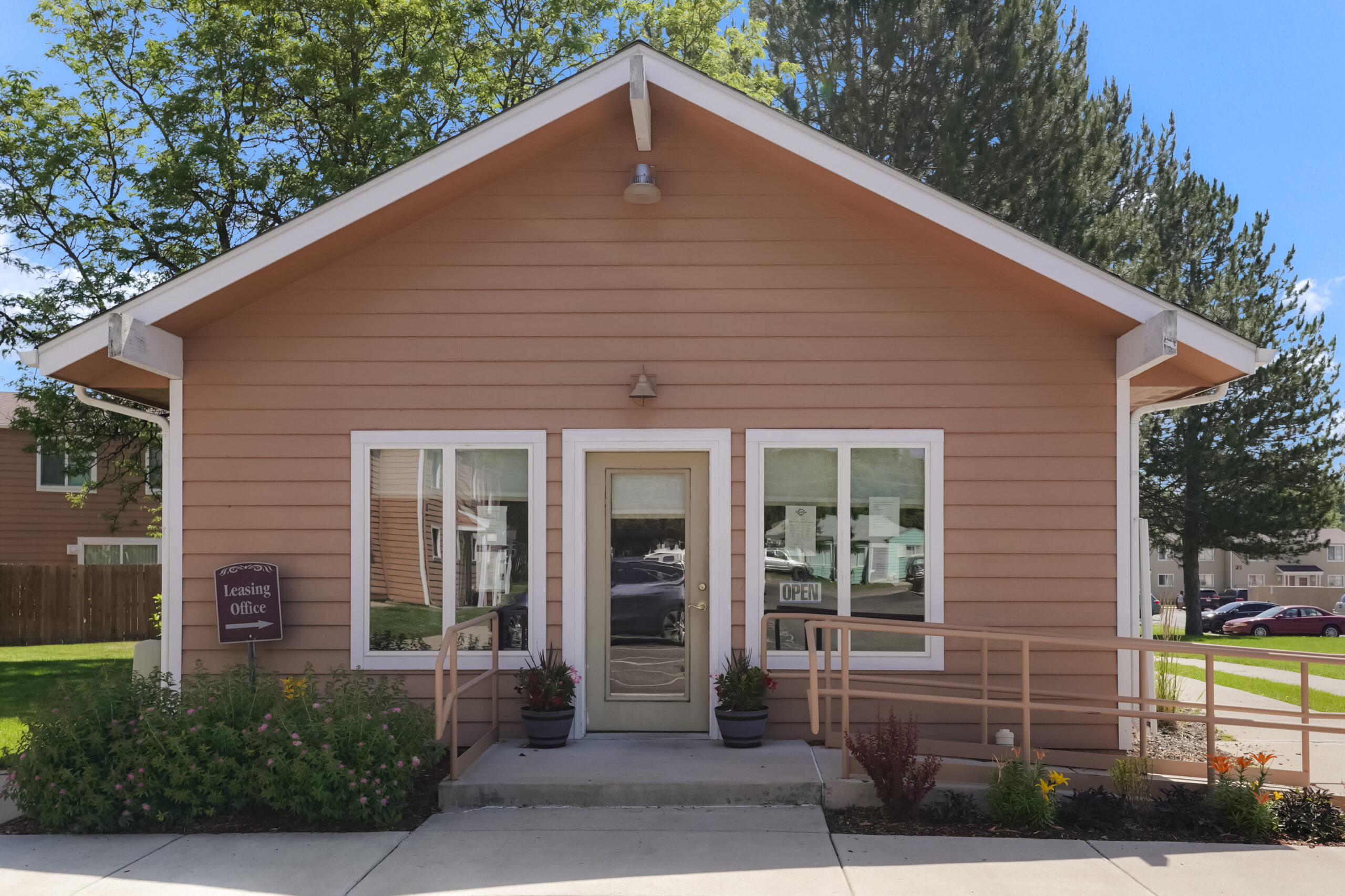 Stonehedge Place Apartments